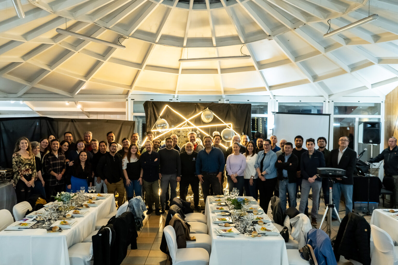 CON UNA CENA DE CAMARADERÍA, CONMEMORAMOS A NUESTROS TRABAJADORES Y ...